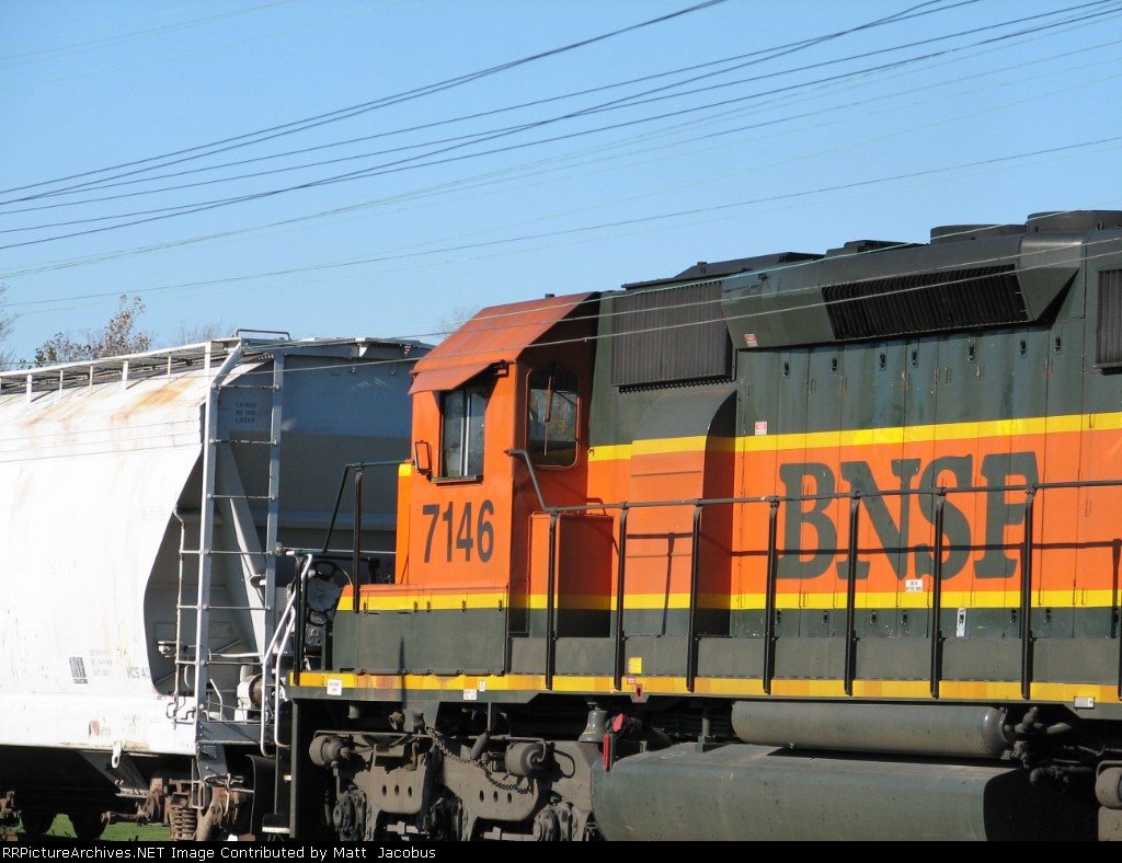 BNSF 7146